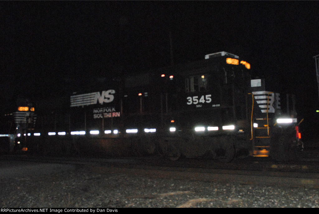 NS B32-8 3535 on H70